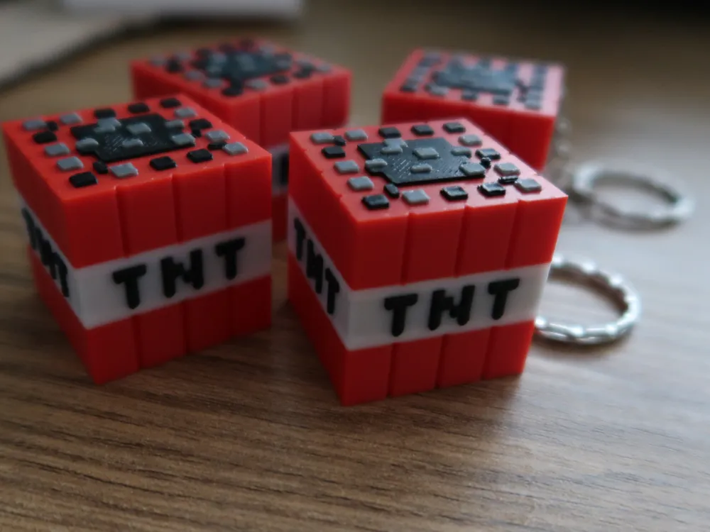 Minecraft TNT Keychain 30x30 – 4 Colors by Piotrek MakerWorld: Download ...
