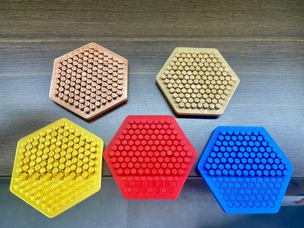 Honeycomb Grid Push-pin Fidget Toy by Bababu - MakerWorld