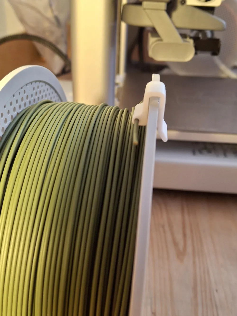 Filament spool clip - Filament holder by Tobias11 MakerWorld: Download ...