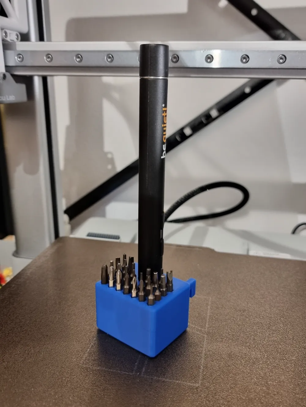 SKADIS Electric Screwdriver Holder with 24 Bits by AntoDelG - MakerWorld