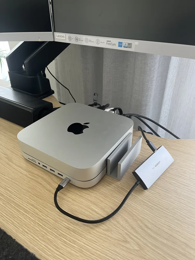 Mac mini 侧面扩展支架 - 免费 3D 打印模型 - MakerWorld