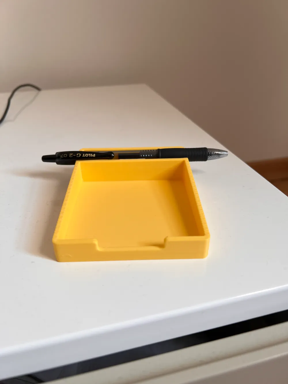 Sticky Note Holder by Tommoo MakerWorld: Download Free 3D Models