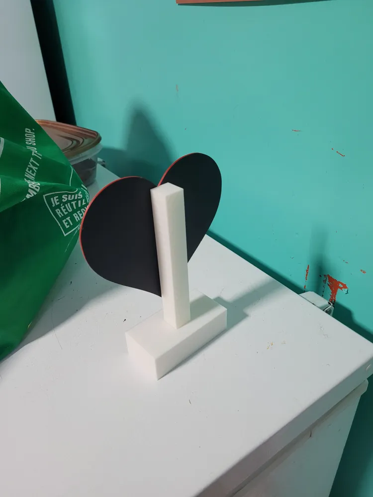 Heart Stand up sign - Free 3D Print Model - MakerWorld