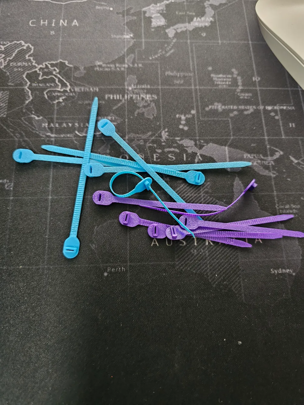 Tyrap, tie-wrap, ty-wrap ziptie, cable ties by ID_Tag - MakerWorld