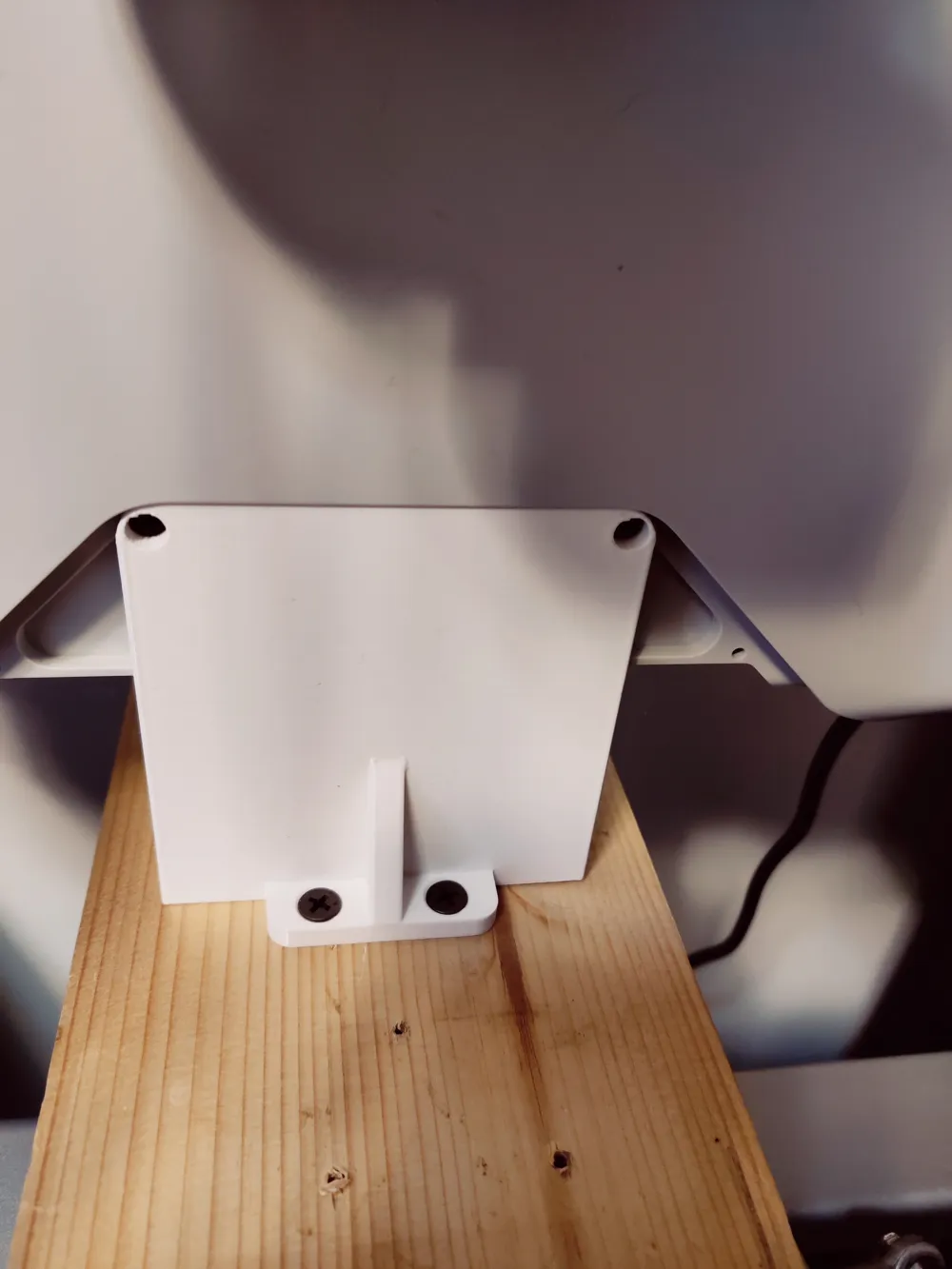 AMS Lite 顶部支架螺丝固定 - 免费 3D 打印模型 - MakerWorld