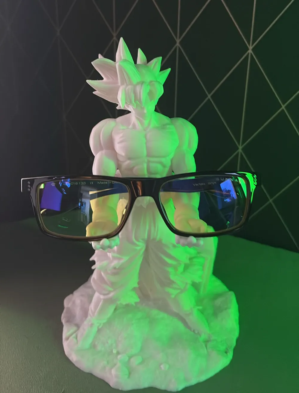 Son Goku Controller Holder - Free 3D Print Model - MakerWorld