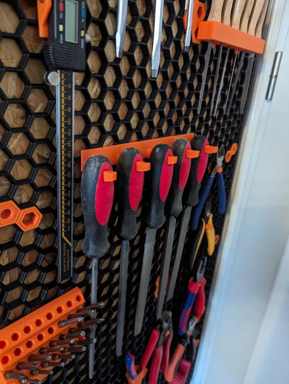 Honeycomb Wall Files Holder Remixed by peterfrisch24 - MakerWorld