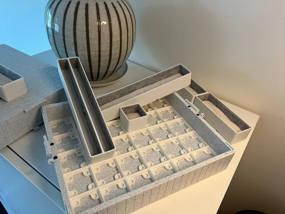 Luxurious Padded Gridfinity Jewelry Box - Free 3D Print Model - MakerWorld