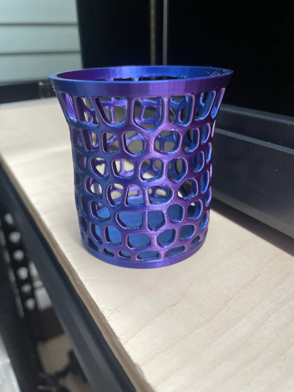 Voronol Pen or Make Up Brush Holder by Jwa0289 - MakerWorld