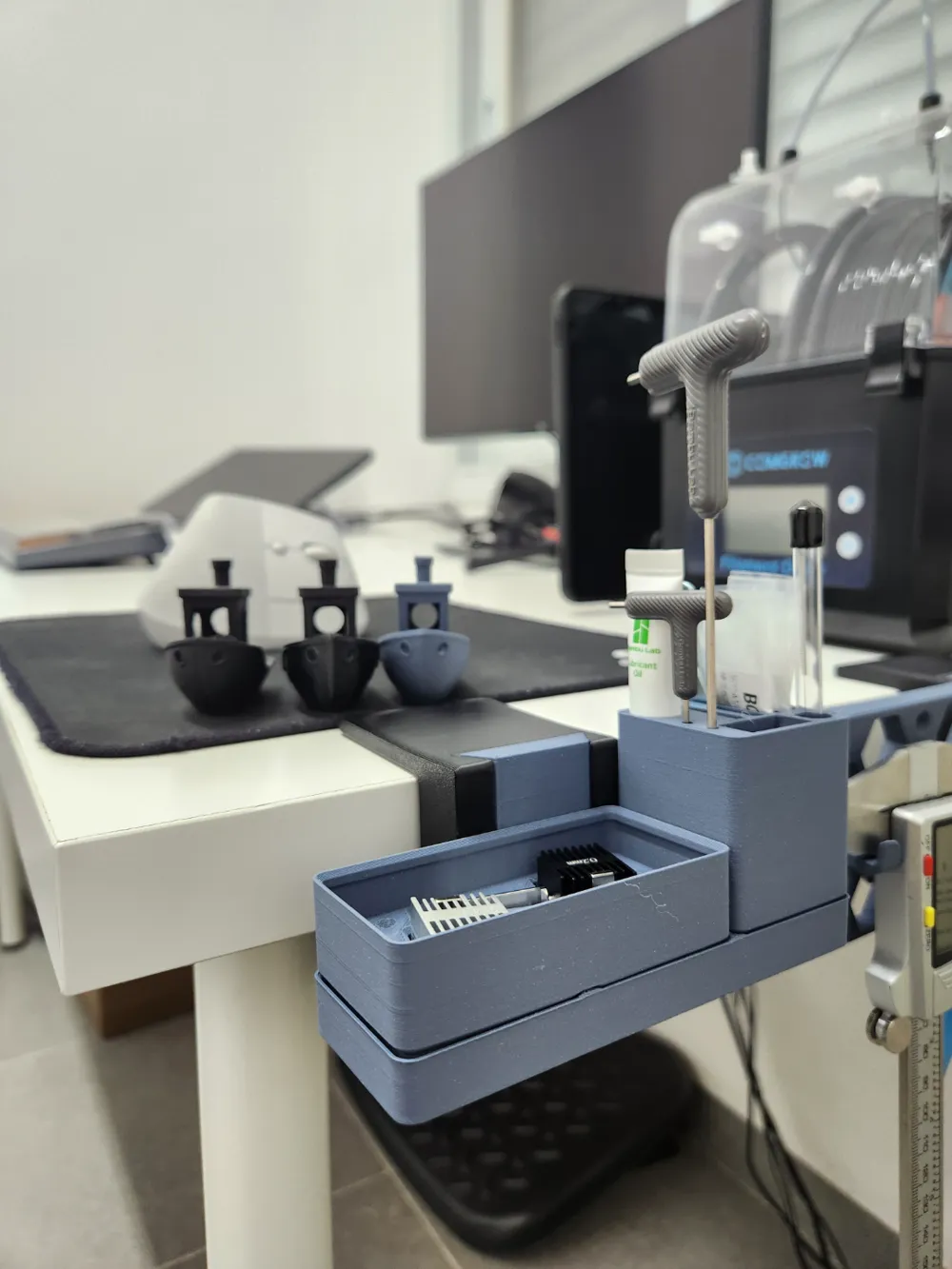 Infinity Clamp Gridfinity Base - table gridfinity by MakerMorph ...