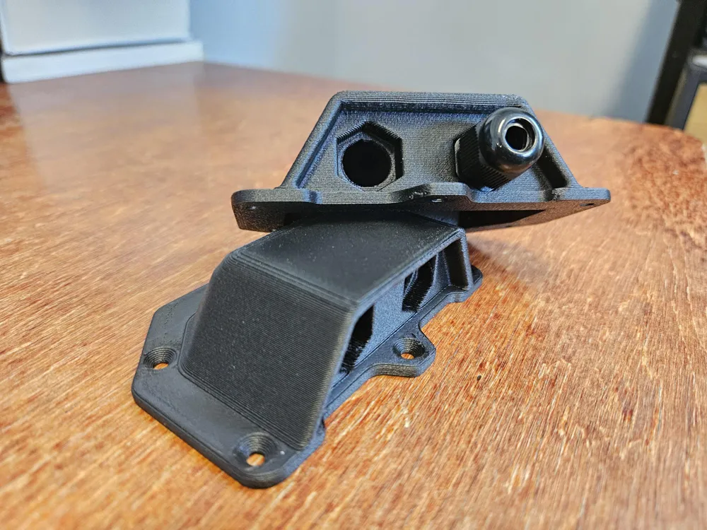 Cable gland PG7 wall mounts by Bartek Zalewski MakerWorld: Download ...