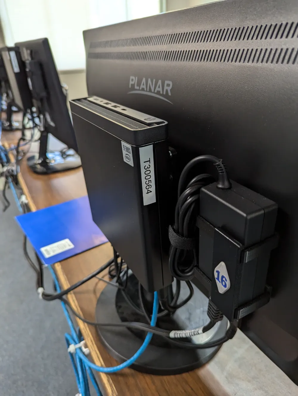 Twist Locking Vesa Computer-Monitor mount by Grand_Panda - MakerWorld