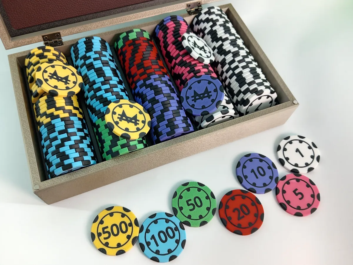 Monopoly Geld-Chip-Set & Koffer - Klassischer Stil – Kostenloses 3D ...