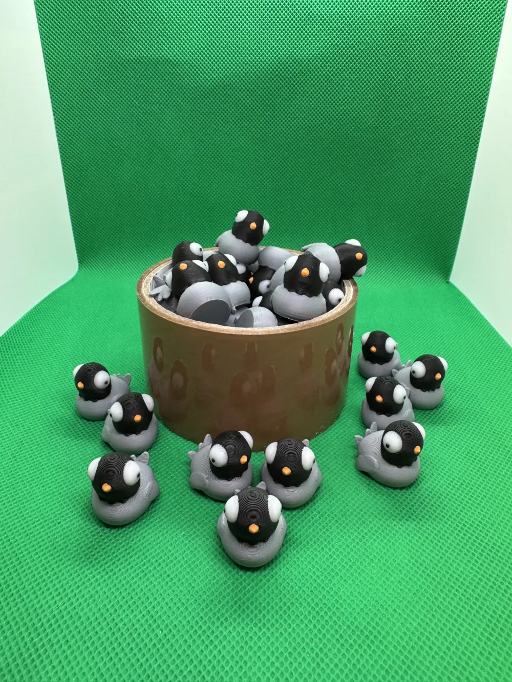 Mini Pigeon Buddy by Folk & Forge MakerWorld: Download Free 3D Models