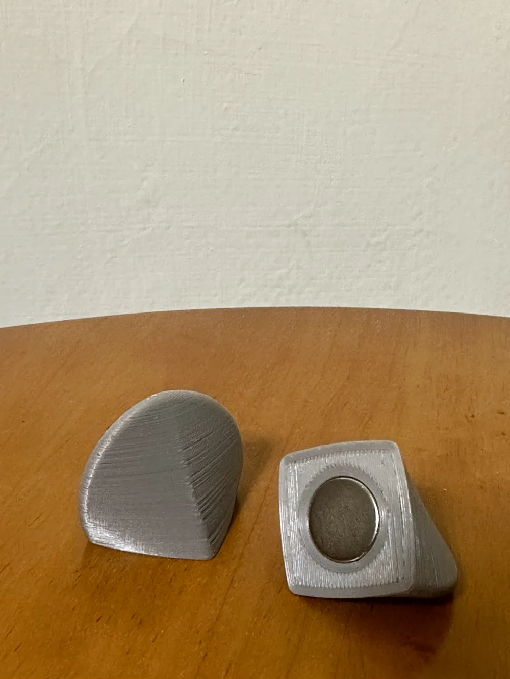 Oloid magnet by How2Design - MakerWorld