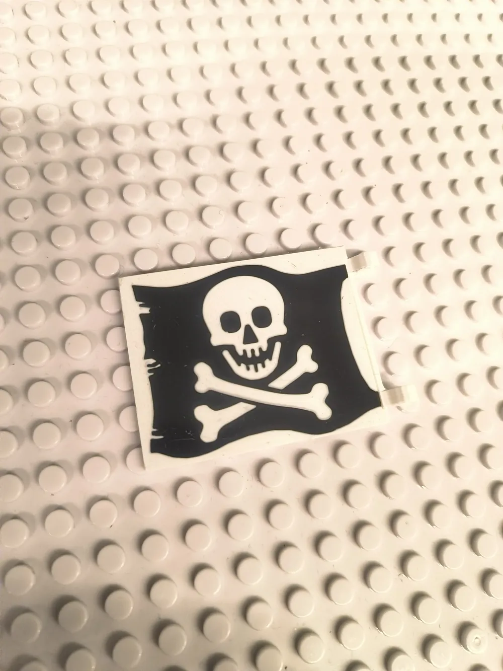 Brick pirate flag 6x4 - Free 3D Print Model - MakerWorld