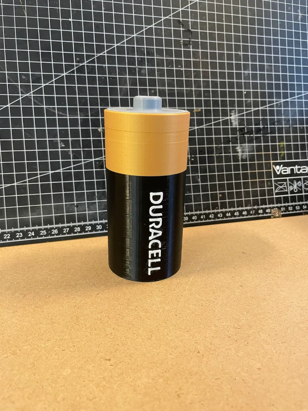 Duracell box for empty batteries by JNSPrints - MakerWorld