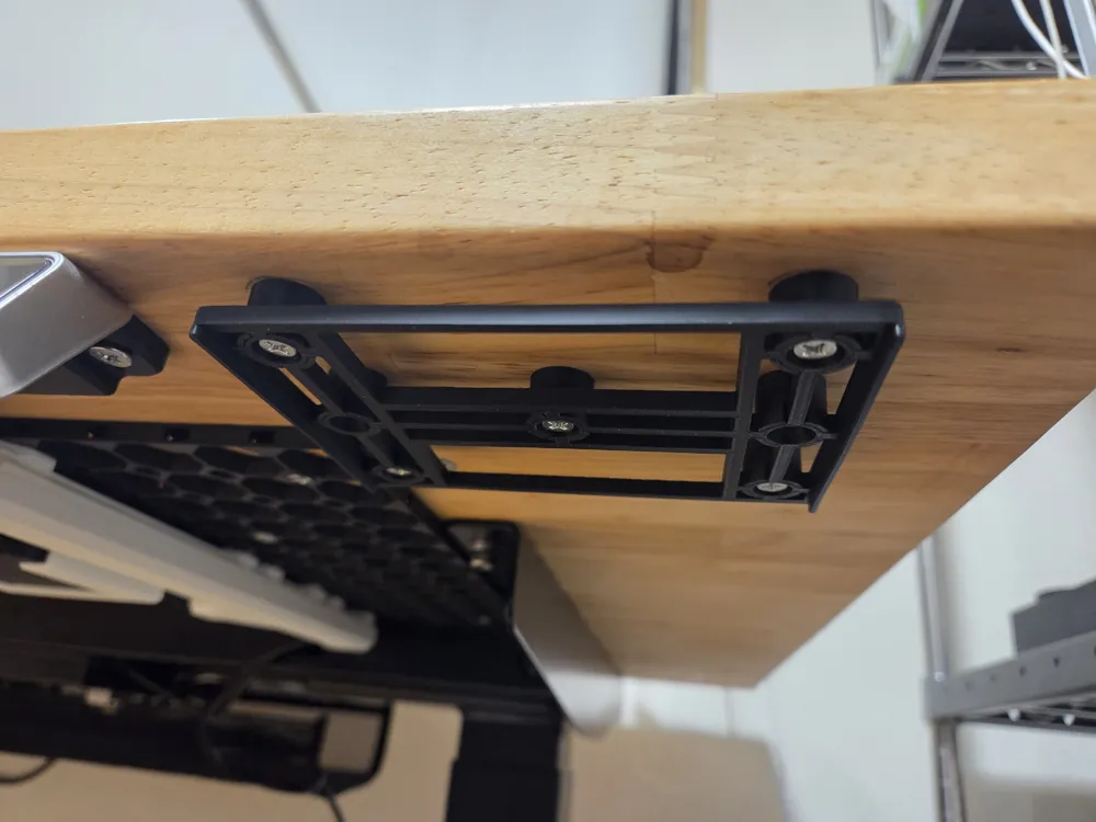 CalDigit TS3 Plus Smart hanger - Free 3D Print Model - MakerWorld