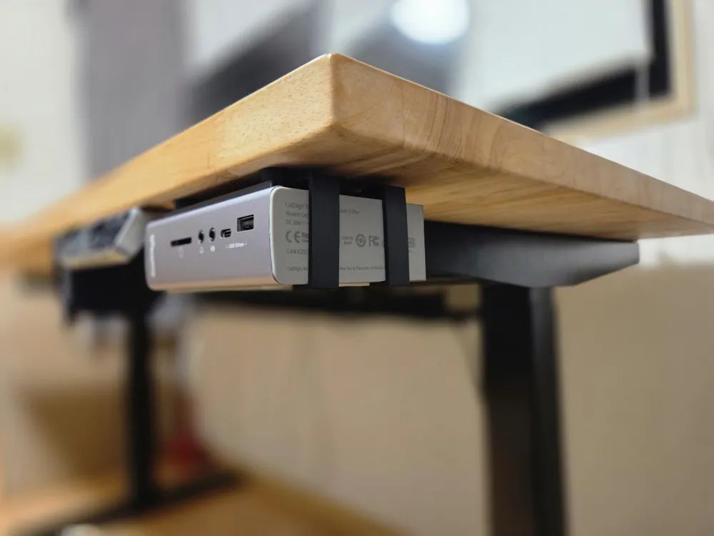 CalDigit TS3 Plus Smart hanger - Free 3D Print Model - MakerWorld