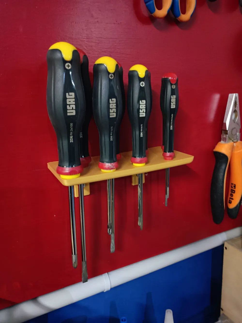 Screwdriver wall organizer by make.fix.create.repeat - MakerWorld