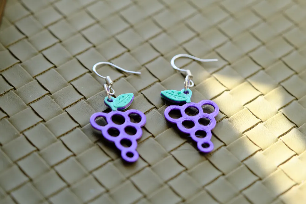 Modern Grape Cluster Earrings - Free 3D Print Model - MakerWorld