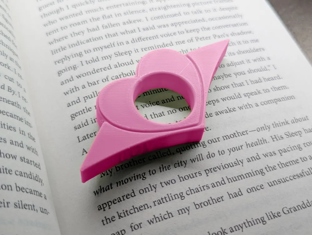 Valentines Heart Book Holder by Loform Studio MakerWorld: Download Free ...