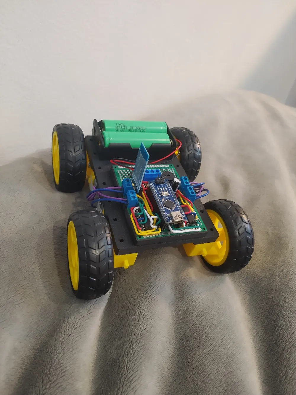 BEBEC - Beginner-Enabled Bluetooth Educational Car by Jakub - MakerWorld