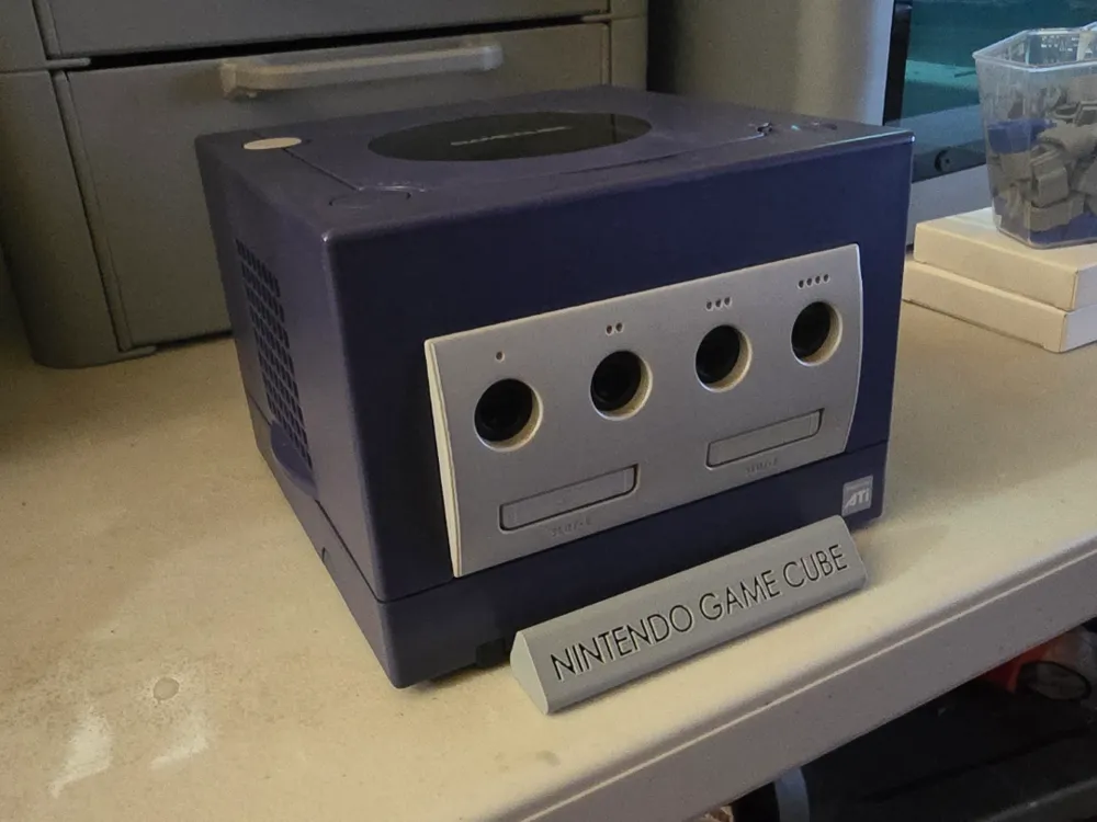 Nintendo GameCube Display Stand by Nick Poulin - MakerWorld