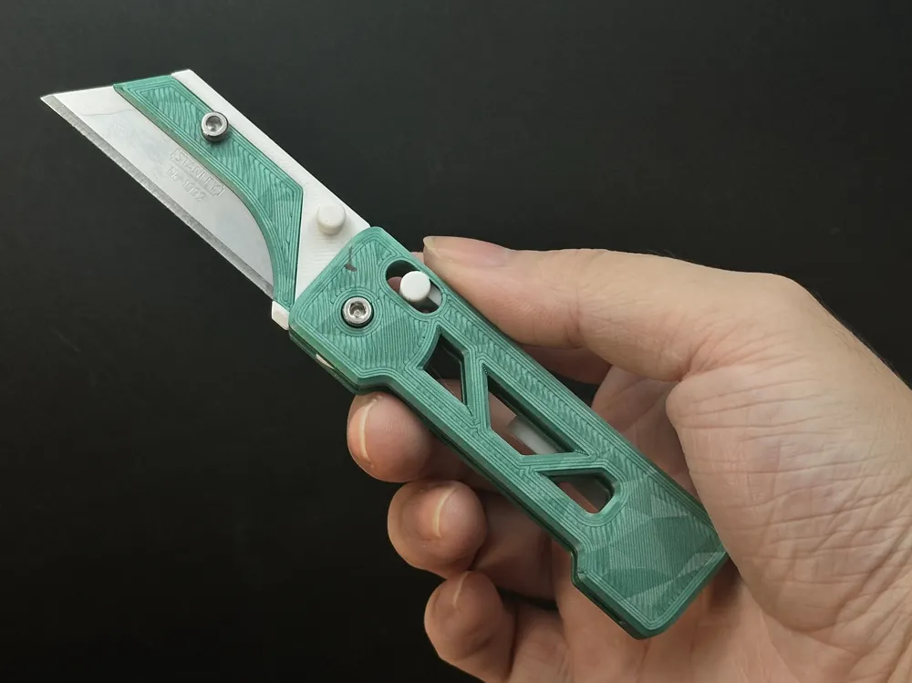 EDC Spring-Axis Lock Folding Utility Knife III by Trent Studio MakerWorld: Download Free 3D Models