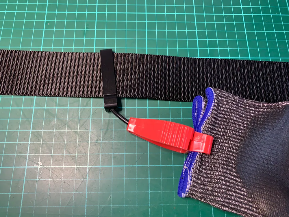 Gloves Belt Clip and Belt Loop by Wiseone - MakerWorld