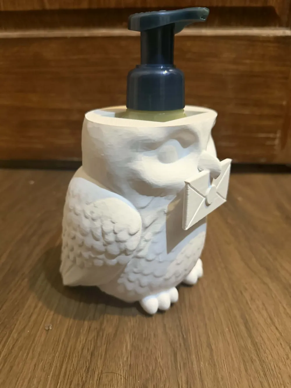 hedwig b&bw foaming soap holder - Free 3D Print Model - MakerWorld