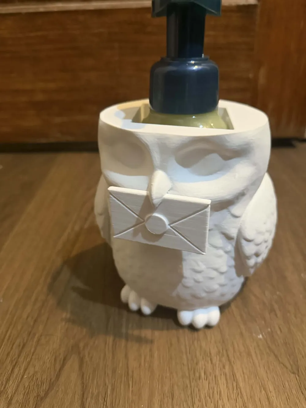 hedwig b&bw foaming soap holder - Free 3D Print Model - MakerWorld
