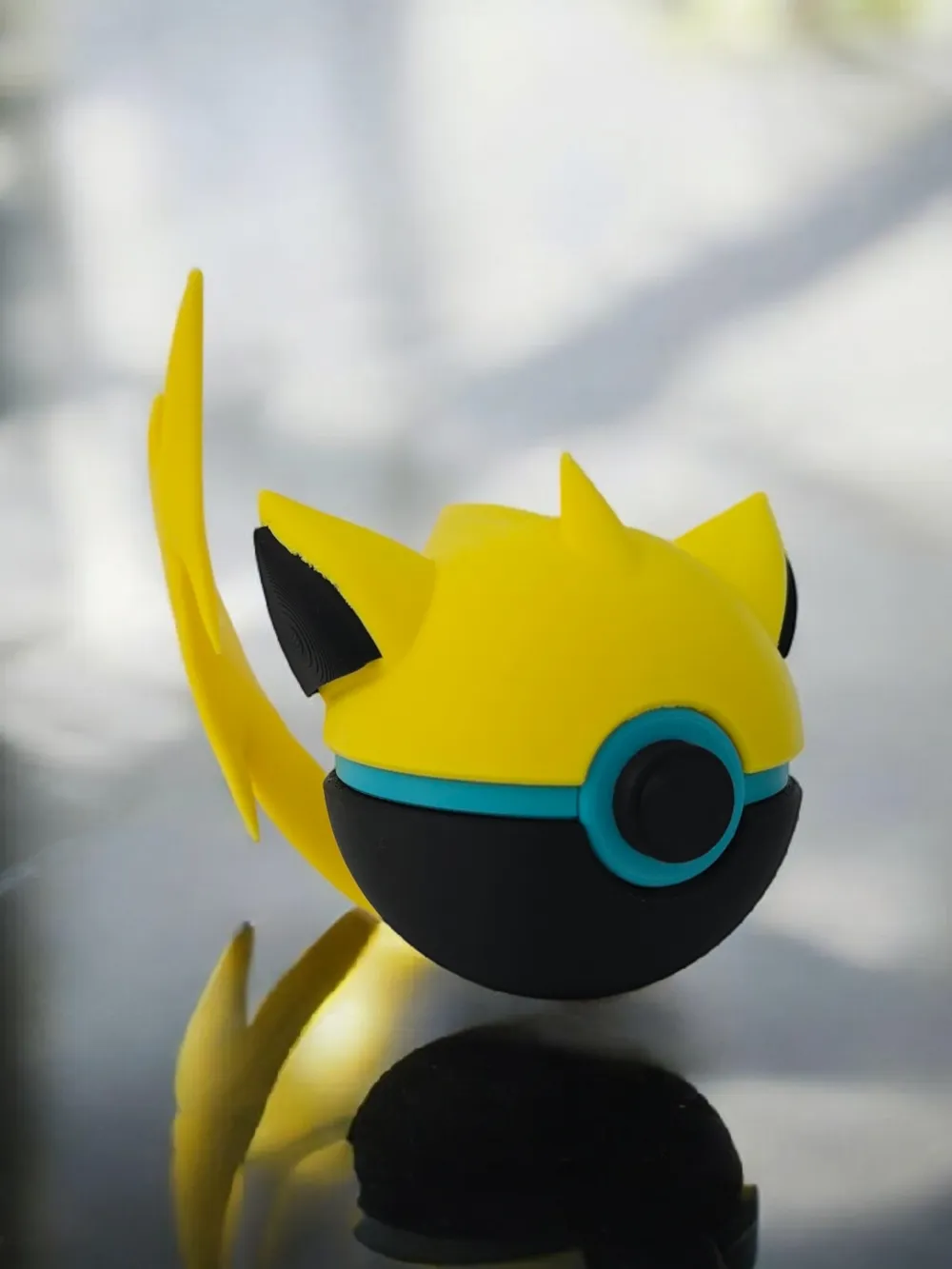 #0807 Zeraora Pokéball - Multiparts by 3D Girl MakerWorld: Download ...