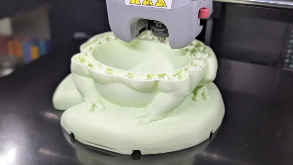 Kawaii Chonky Frog - Gridfinity Desktop Bin - Free 3D Print Model ...