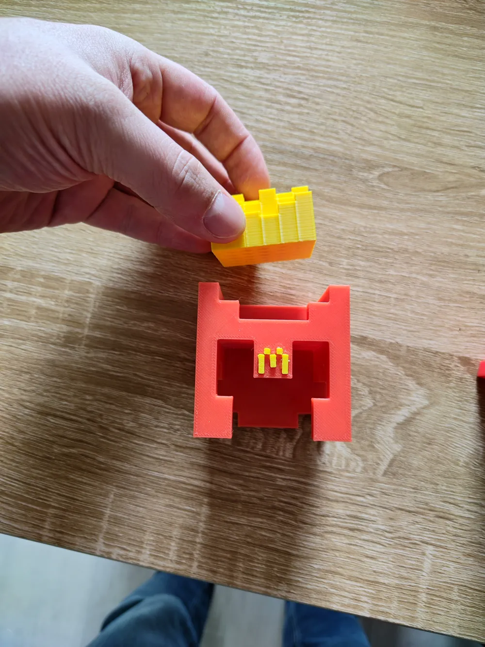 Minecraft Fries Helmet Mc donald's - Free 3D Print Model - MakerWorld