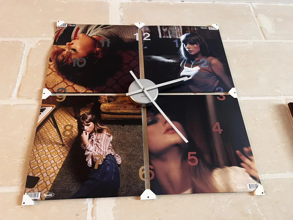 Vinyl Wall Mount 2x2 (Good for Vinyl Clocks) by QuantumMercy - MakerWorld