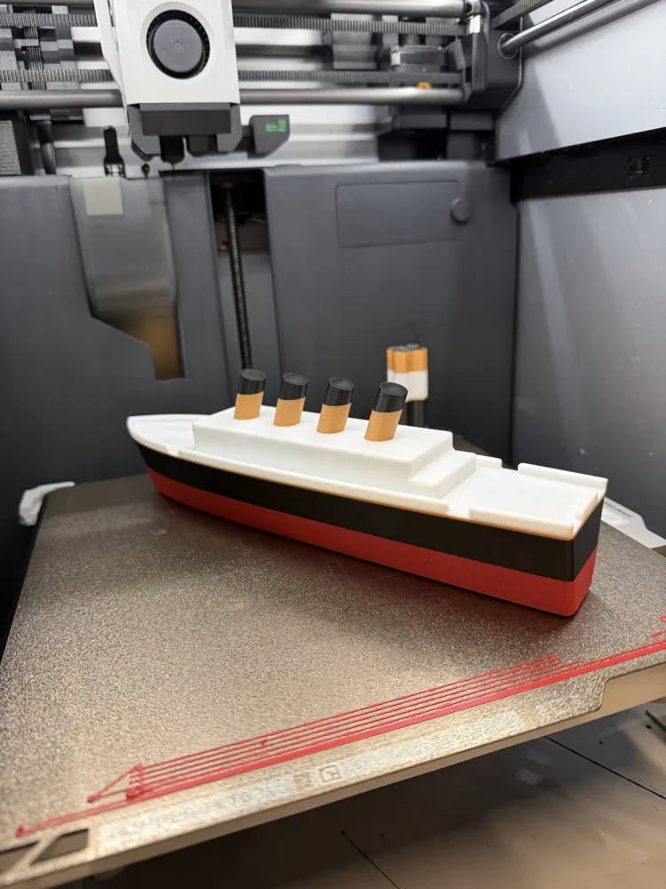 Unsinkable Titanic Floating Toy - Free 3D Print Model - MakerWorld