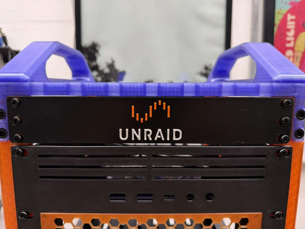 1U 10-Inch Rack Panel with Unraid Logo (252x42mm) - Free 3D Print Model ...