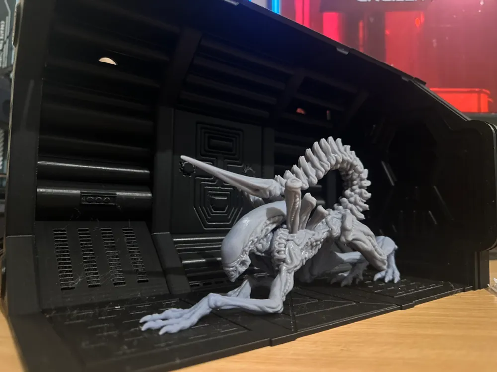 Nostromo Corridor (Xenomorph diorama) Remixed by TAH3DGeek - MakerWorld