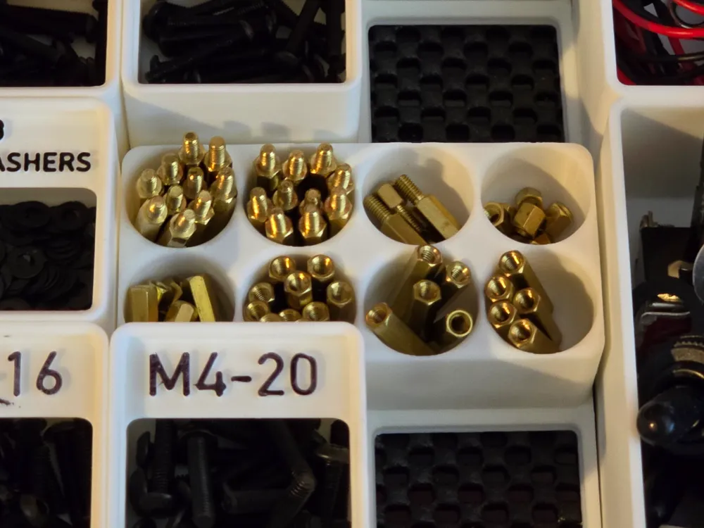 Gridfinity storage for small parts by Kiki - MakerWorld