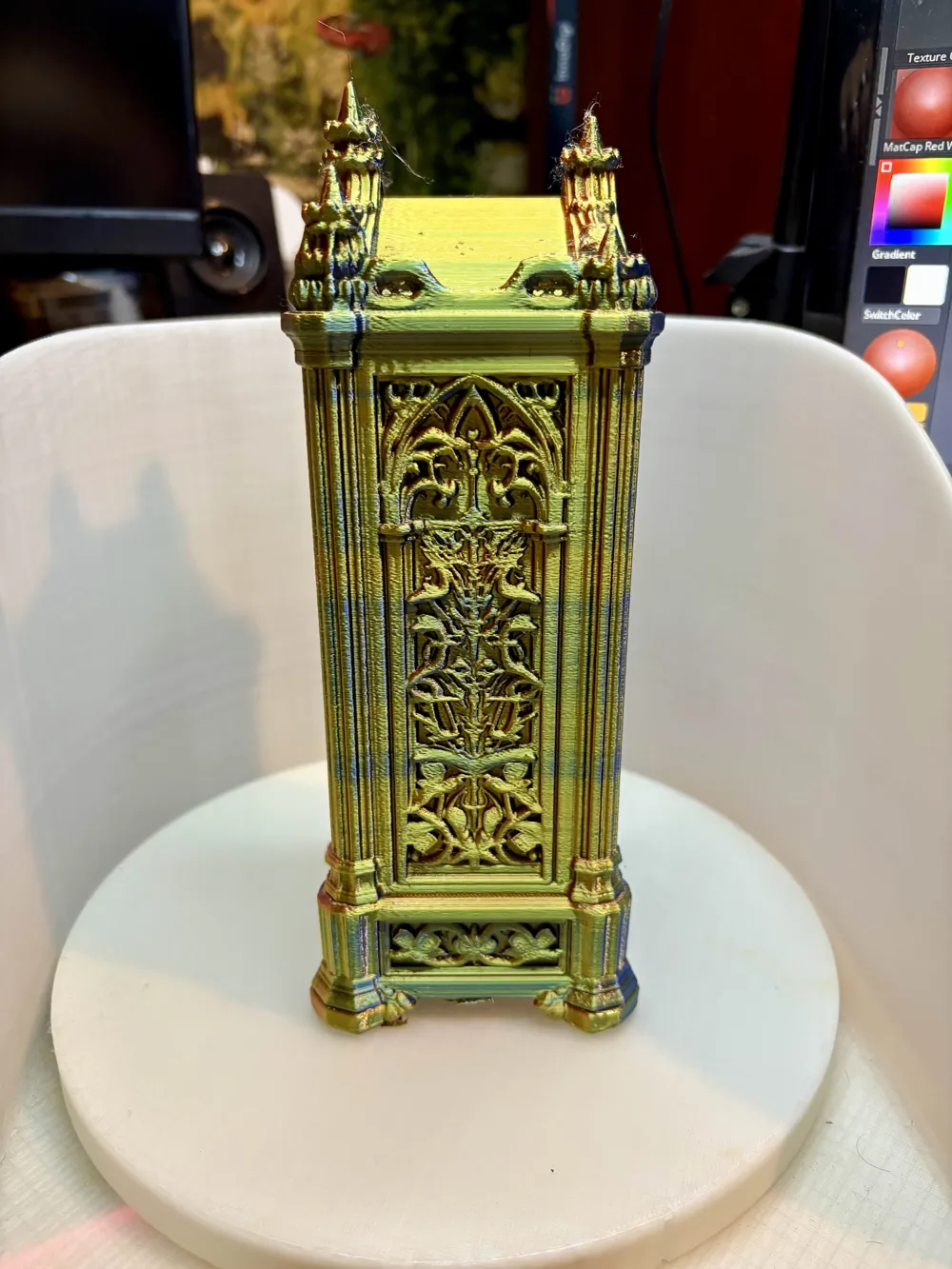 Neo-Gothic Display Cabinet - Free 3D Print Model - MakerWorld