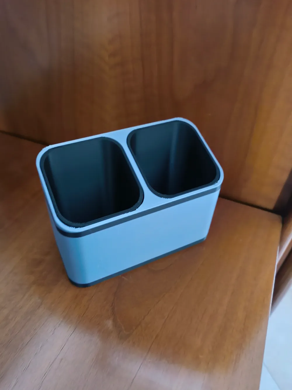 Remote control or object holder by Snake Plissken - MakerWorld