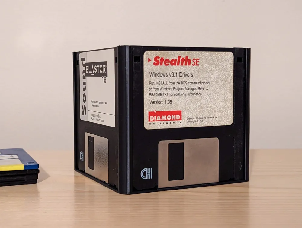 Floppy Disk Pencil Holder / Cup by Ken Mills - MakerWorld