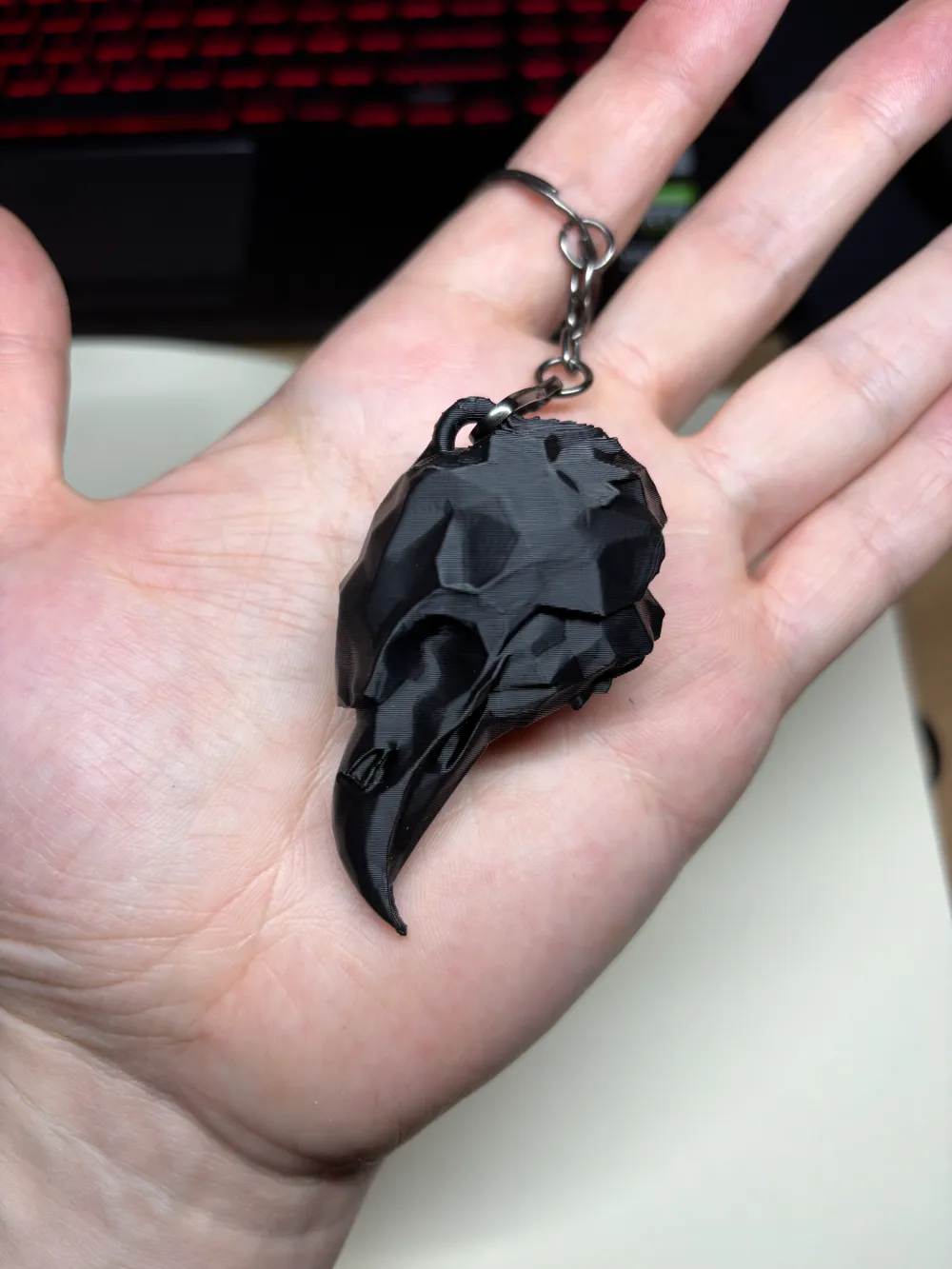 Polygonal Raven pendant by KUSMIJN MakerWorld: Download Free 3D Models