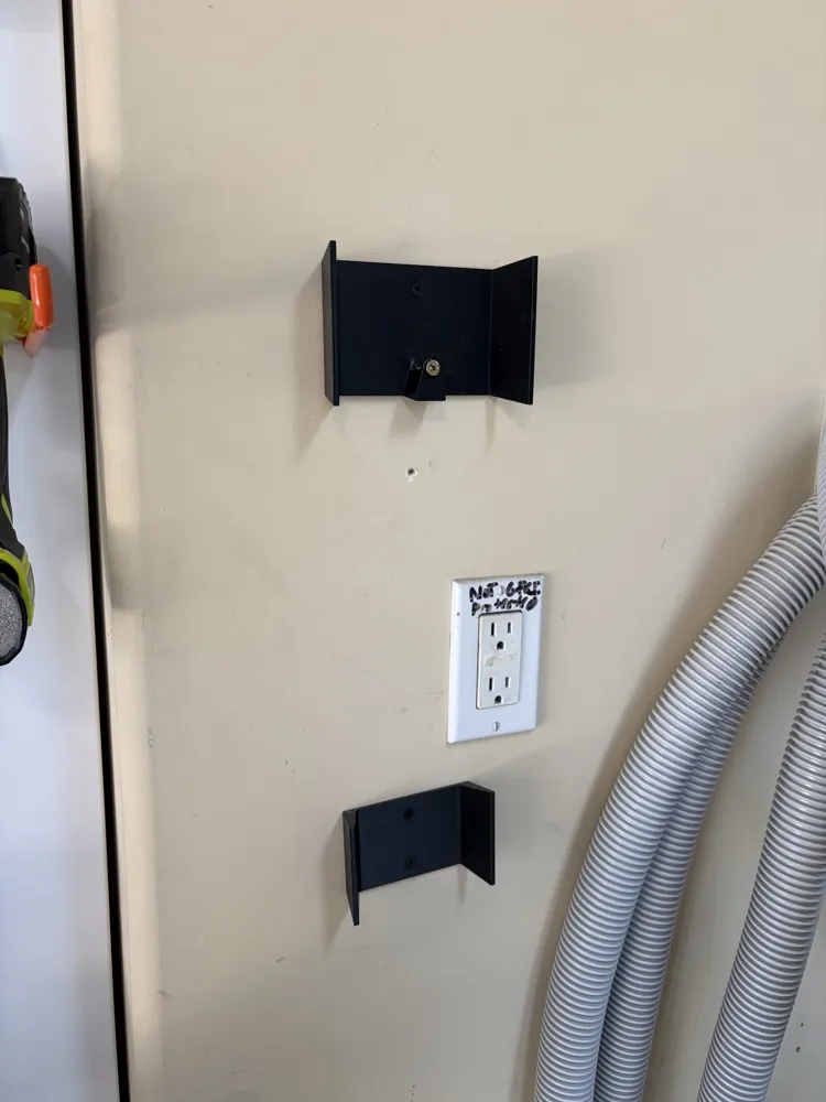 Support mural/rail pour souffleur de feuilles Ryobi 40V - Modèle d ...