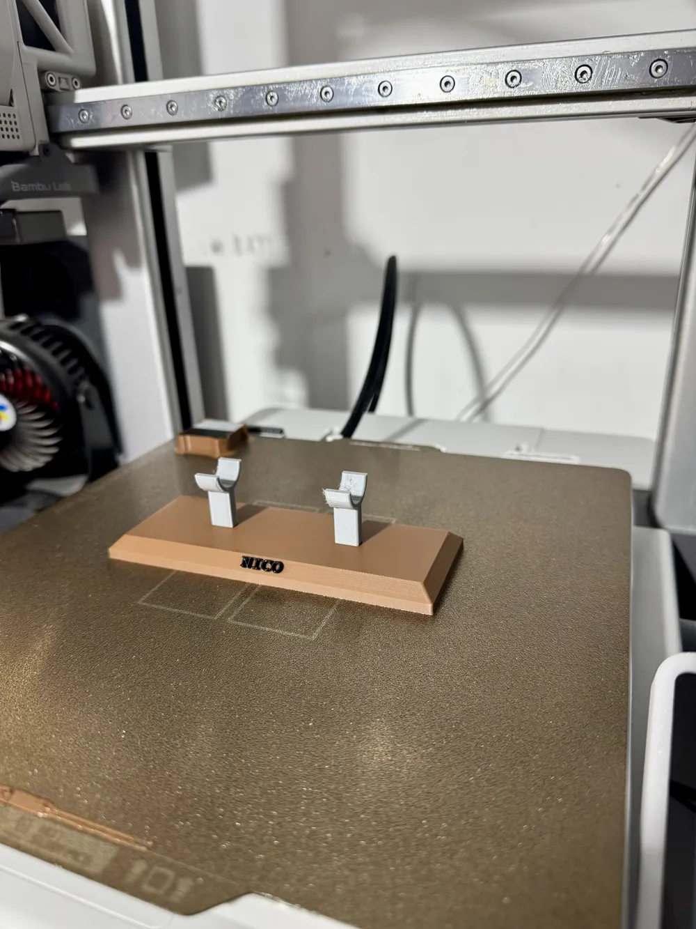 FUNNY FAKE JOINT customizable - Free 3D Print Model - MakerWorld