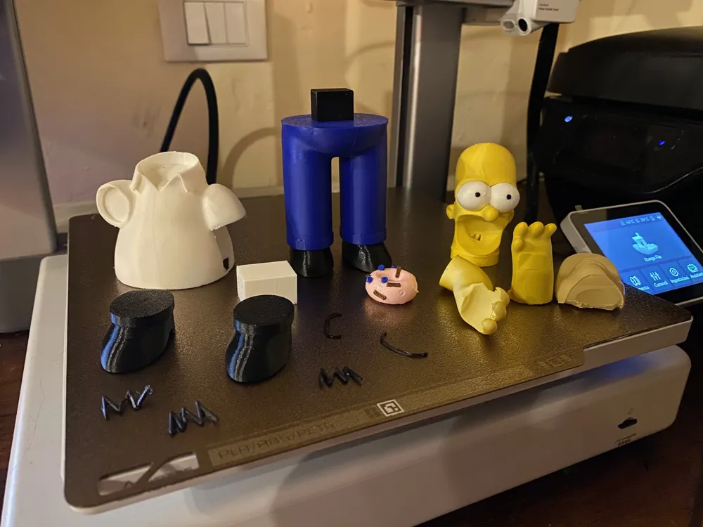 Homer Simpson - SIN AMS - - Modelo de impresión 3D gratuito - MakerWorld