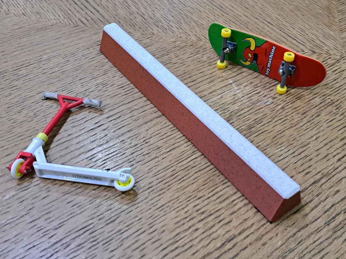 Fingerboard Parking Curb - Free 3D Print Model - MakerWorld