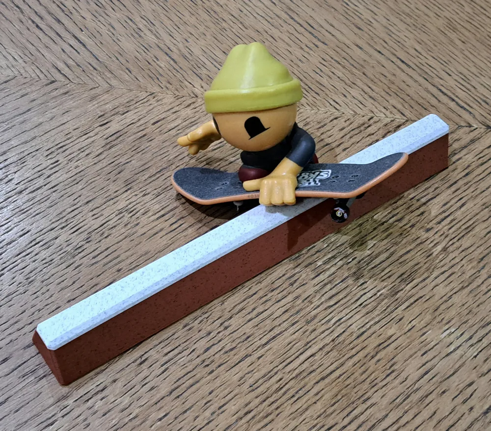 Fingerboard Parking Curb - Free 3D Print Model - MakerWorld