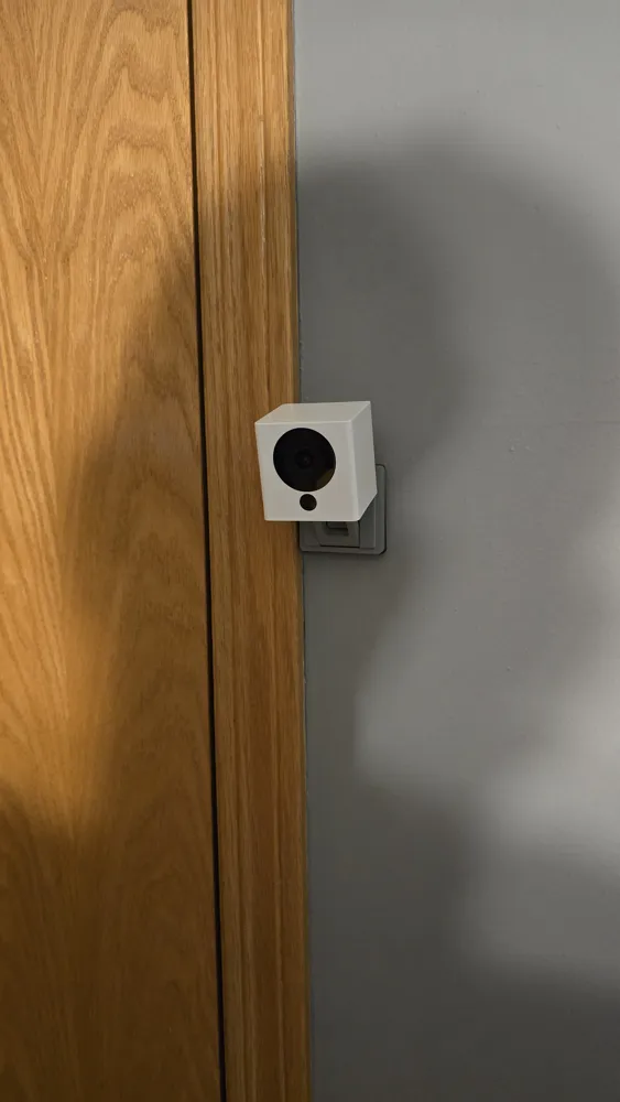 Wyze Cam V2, V3, V4, Damage Free Door Frame Mount - Free 3D Print Model ...